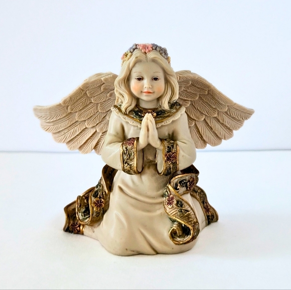 Sarah's Angels | Accents | Vintage Sarahs Angels Figurine | Poshmark